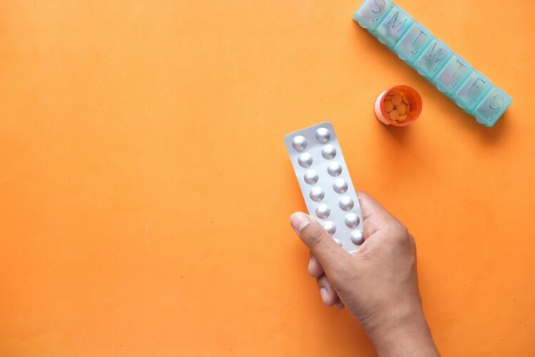 Antibiotics: What Are, How They Work, Types, Side Effects, and How To Use